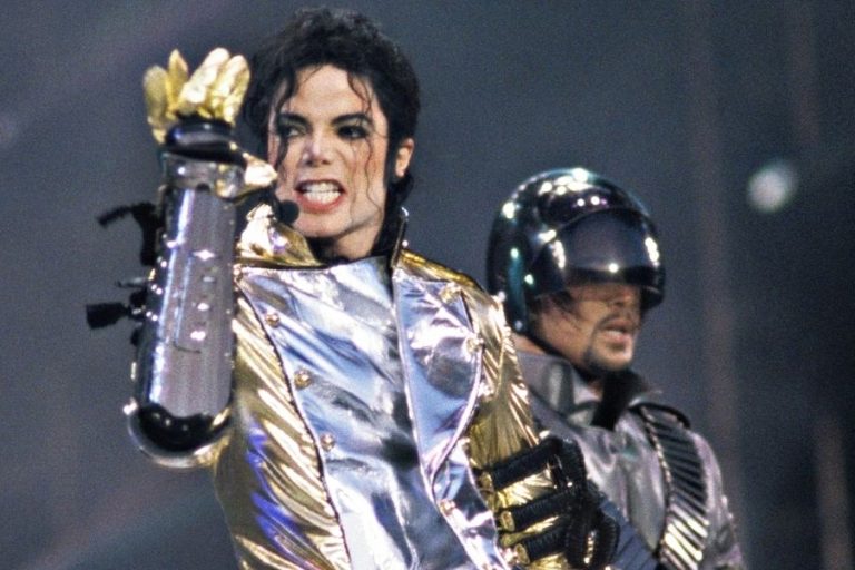 Michael Jackson: The Life and Legacy of the King of Pop - Learnspira