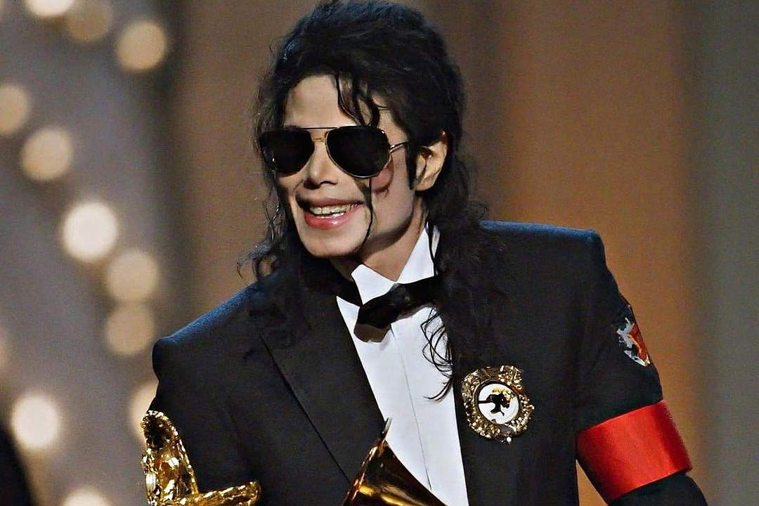 Michael Jackson: The Life and Legacy of the King of Pop - Learnspira